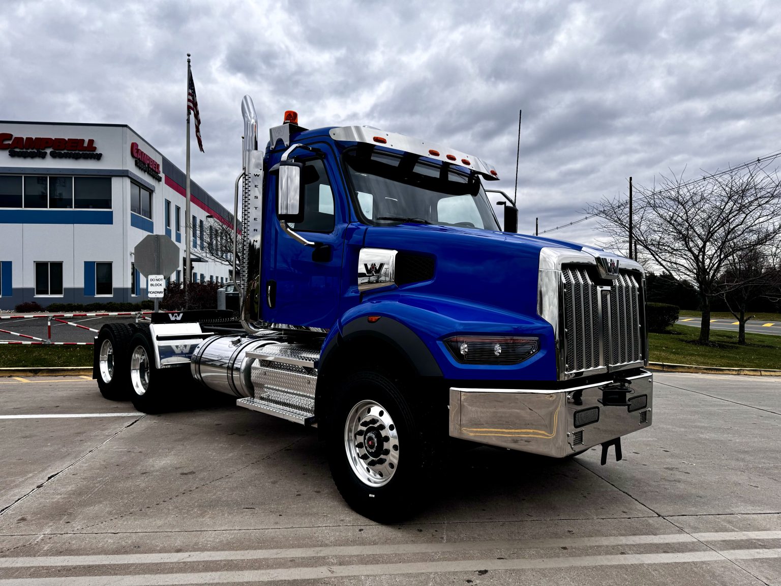 2024 Western Star Trucks 49X - Campbell Supply